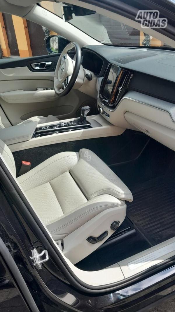 Volvo XC60 2019 in Akmene, with an engine capacity of 2.00 L and mileage of 139 thousand km for 25500 €, photo 8 on AUTOMOTO.COM.LV