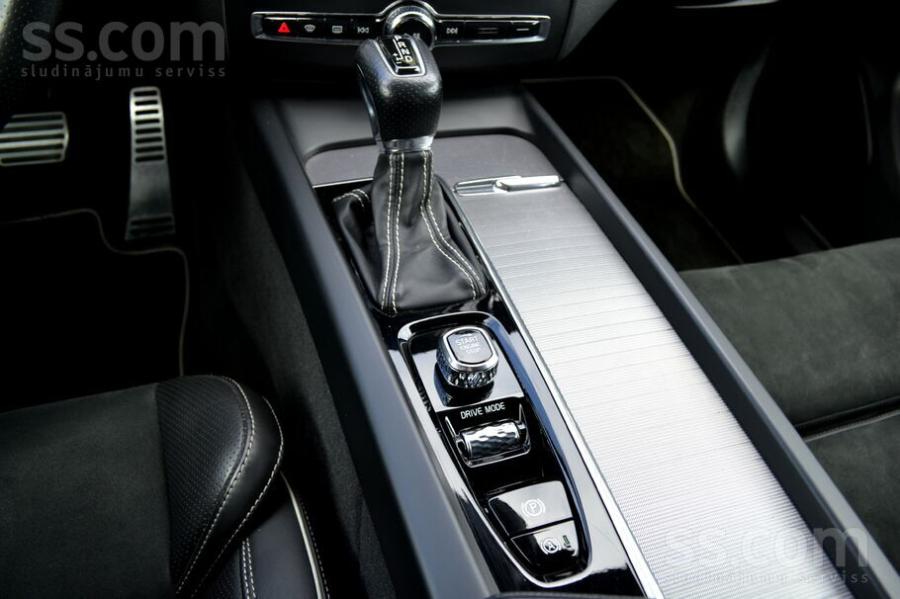 Volvo XC60 2019 Tukums, ar dzinēja tilpumu 2.00 L un nobraukumu 278 tūkst. km par 20990 €, foto 22 vietnē AUTOMOTO.COM.LV