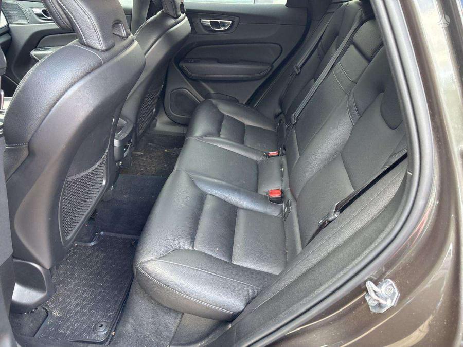 Volvo XC60 2019 Viļņa, ar dzinēja tilpumu 1.97 L un nobraukumu 236 tūkst. km par 20990 €, foto 15 vietnē AUTOMOTO.COM.LV