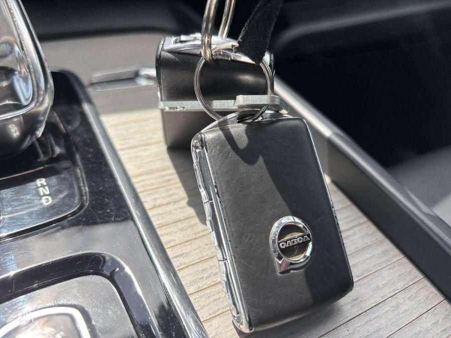 Volvo XC60 2019 Viļņa, ar dzinēja tilpumu 1.97 L un nobraukumu 236 tūkst. km par 20990 €, foto 20 vietnē AUTOMOTO.COM.LV
