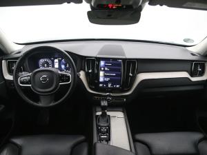 Volvo XC60 2020 in Vilnius, with an engine capacity of 2.00 L and mileage of 184 thousand km for 24999 €, photo 2 on AUTOMOTO.COM.LV