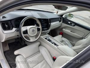 Volvo XC60 2020 in Tallinn, with an engine capacity of 2.00 L and mileage of 137 thousand km for 35000 €, photo 5 on AUTOMOTO.COM.LV