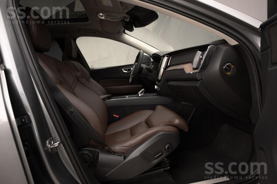 Volvo XC60 2020 Jelgava, ar dzinēja tilpumu 2.00 L un nobraukumu 222 tūkst. km par 25000 €, foto 13 vietnē AUTOMOTO.COM.LV