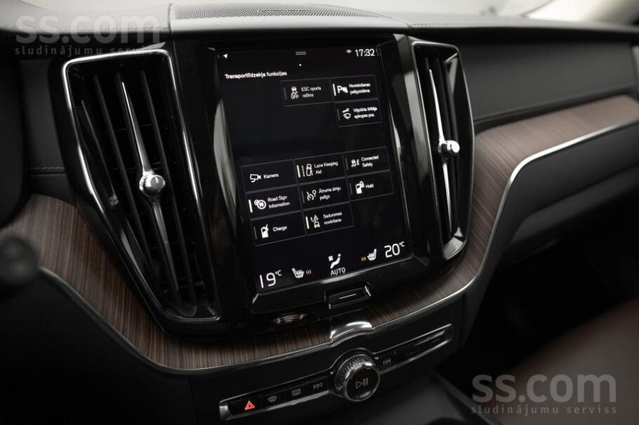 Volvo XC60 2020 Jelgava, ar dzinēja tilpumu 2.00 L un nobraukumu 222 tūkst. km par 25000 €, foto 19 vietnē AUTOMOTO.COM.LV