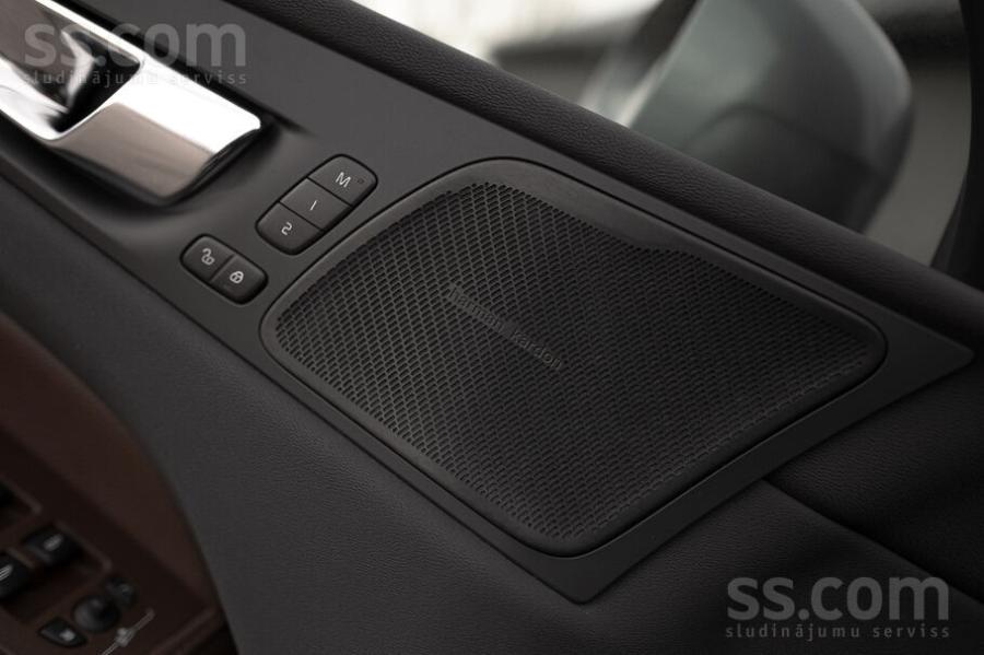Volvo XC60 2020 Jelgava, ar dzinēja tilpumu 2.00 L un nobraukumu 222 tūkst. km par 25000 €, foto 24 vietnē AUTOMOTO.COM.LV