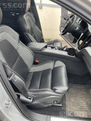 Volvo XC60 2021 in Riga, with an engine capacity of 2.00 L and mileage of 108 thousand km for 27500 €, photo 10 on AUTOMOTO.COM.LV