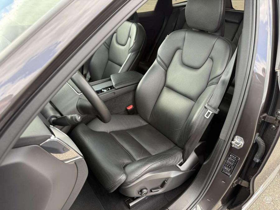 Volvo XC60 2022 Viļņa, ar dzinēja tilpumu 1.97 L un nobraukumu 180 tūkst. km par 28500 €, foto 21 vietnē AUTOMOTO.COM.LV