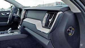 Volvo XC60 2022 Viļņa, ar dzinēja tilpumu 1.97 L un nobraukumu 281 tūkst. km par 23999 €, foto 35 vietnē AUTOMOTO.COM.LV