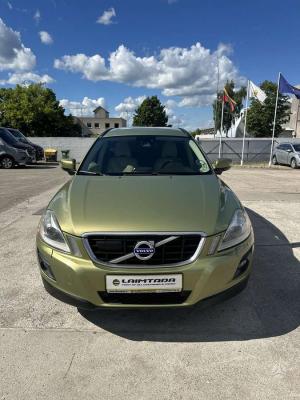 Zaļš Volvo XC60 2008 Telšiai, ar dzinēja tilpumu 2.40 L un nobraukumu 379 tūkst. km par 3700 €, foto 3 vietnē AUTOMOTO.COM.LV