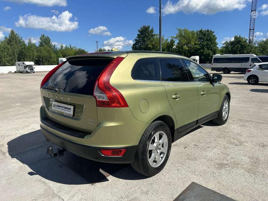 Zaļš Volvo XC60 2008 Telšiai, ar dzinēja tilpumu 2.40 L un nobraukumu 379 tūkst. km par 3700 €, foto 6 vietnē AUTOMOTO.COM.LV