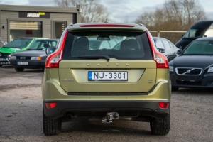 Green Volvo XC60 2008 in Liepaja, with an engine capacity of 2.40 L and mileage of 321 thousand km for 8500 €, photo 4 on AUTOMOTO.COM.LV