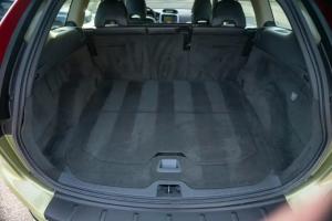 Green Volvo XC60 2008 in Liepaja, with an engine capacity of 2.40 L and mileage of 321 thousand km for 8500 €, photo 26 on AUTOMOTO.COM.LV