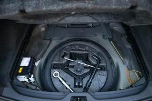 Green Volvo XC60 2008 in Liepaja, with an engine capacity of 2.40 L and mileage of 321 thousand km for 8500 €, photo 27 on AUTOMOTO.COM.LV
