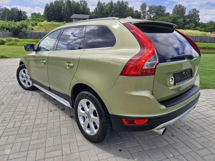 Zaļš Volvo XC60 2008 Viļņa, ar dzinēja tilpumu 2.95 L un nobraukumu 238 tūkst. km par 7600 €, foto 3 vietnē AUTOMOTO.COM.LV