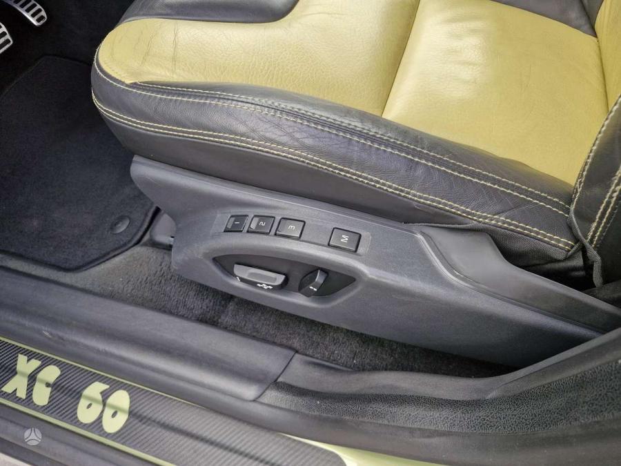 Zaļš Volvo XC60 2008 Viļņa, ar dzinēja tilpumu 2.95 L un nobraukumu 238 tūkst. km par 7600 €, foto 19 vietnē AUTOMOTO.COM.LV