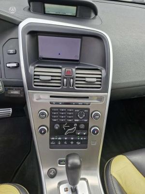 Zaļš Volvo XC60 2008 Viļņa, ar dzinēja tilpumu 2.95 L un nobraukumu 238 tūkst. km par 7600 €, foto 22 vietnē AUTOMOTO.COM.LV