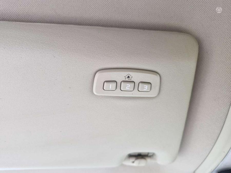 Zaļš Volvo XC60 2008 Viļņa, ar dzinēja tilpumu 2.95 L un nobraukumu 238 tūkst. km par 7600 €, foto 26 vietnē AUTOMOTO.COM.LV