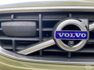 Green Volvo XC60 2009 in Vilnius, with an engine capacity of 2.40 L and mileage of 292 thousand km for 9300 €, photo 27 on AUTOMOTO.COM.LV