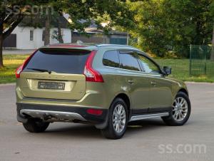 Green Volvo XC60 2009 in Jurmala, with an engine capacity of 2.40 L and mileage of 0 thousand km for 6950 €, photo 4 on AUTOMOTO.COM.LV
