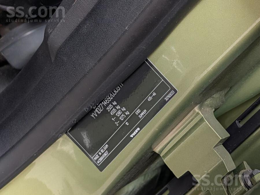 Green Volvo XC60 2009 in Jurmala, with an engine capacity of 2.40 L and mileage of 0 thousand km for 6950 €, photo 23 on AUTOMOTO.COM.LV