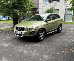 Zaļš Volvo XC60 2009 Viļņa, ar dzinēja tilpumu 2.40 L un nobraukumu 327 tūkst. km par 5800 €, foto  vietnē AUTOMOTO.COM.LV
