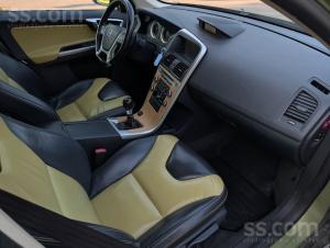Zaļš Volvo XC60 2010 Jūrmala, ar dzinēja tilpumu 2.40 L un nobraukumu 0 tūkst. km par 6750 €, foto 13 vietnē AUTOMOTO.COM.LV