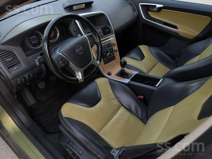 Zaļš Volvo XC60 2010 Jūrmala, ar dzinēja tilpumu 2.40 L un nobraukumu 0 tūkst. km par 6750 €, foto 14 vietnē AUTOMOTO.COM.LV