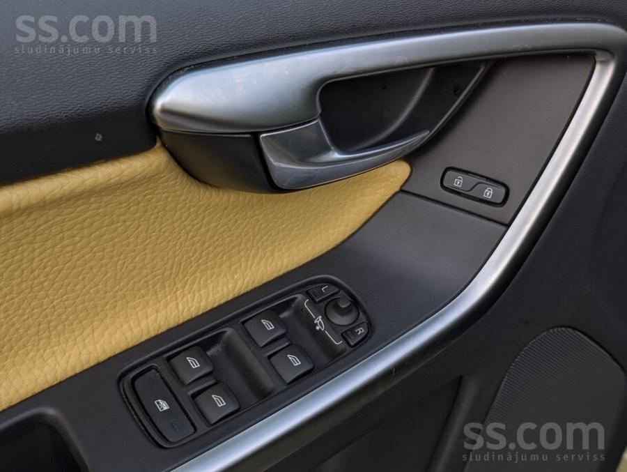 Zaļš Volvo XC60 2010 Jūrmala, ar dzinēja tilpumu 2.40 L un nobraukumu 0 tūkst. km par 6750 €, foto 19 vietnē AUTOMOTO.COM.LV