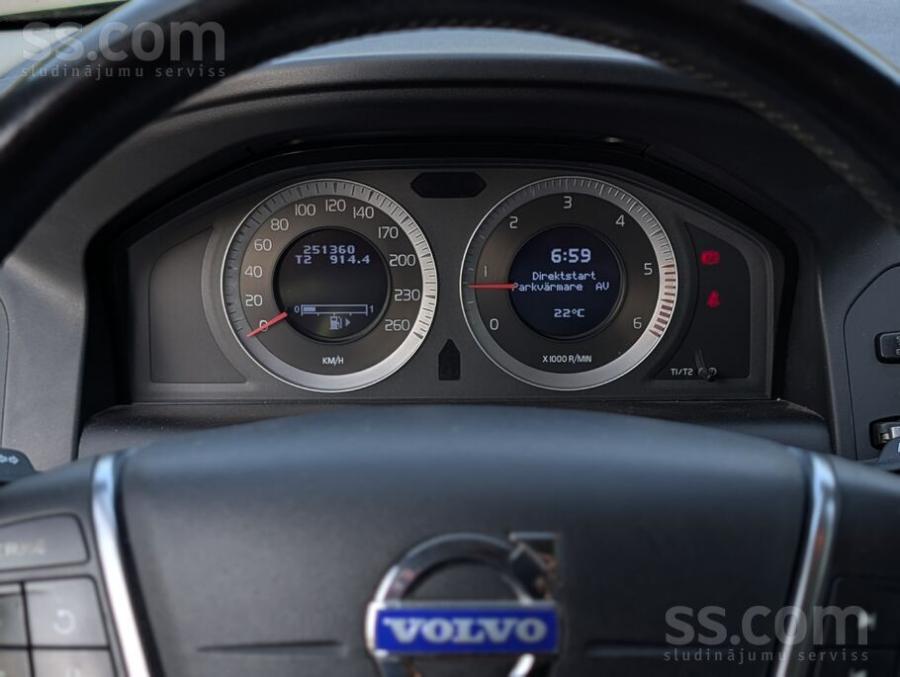 Zaļš Volvo XC60 2010 Jūrmala, ar dzinēja tilpumu 2.40 L un nobraukumu 0 tūkst. km par 6750 €, foto 21 vietnē AUTOMOTO.COM.LV