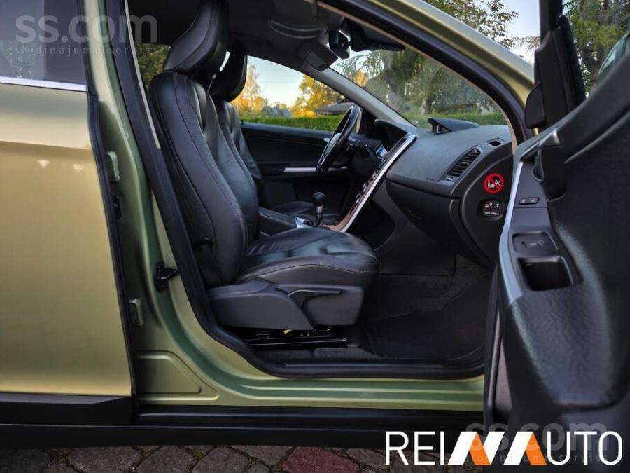 Zaļš Volvo XC60 2010 Rīga, ar dzinēja tilpumu 2.00 L un nobraukumu 312 tūkst. km par 7950 €, foto 18 vietnē AUTOMOTO.COM.LV