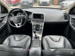 Zaļš Volvo XC60 2012 Alīta, ar dzinēja tilpumu 2.40 L un nobraukumu 240 tūkst. km par 9700 €, foto 13 vietnē AUTOMOTO.COM.LV