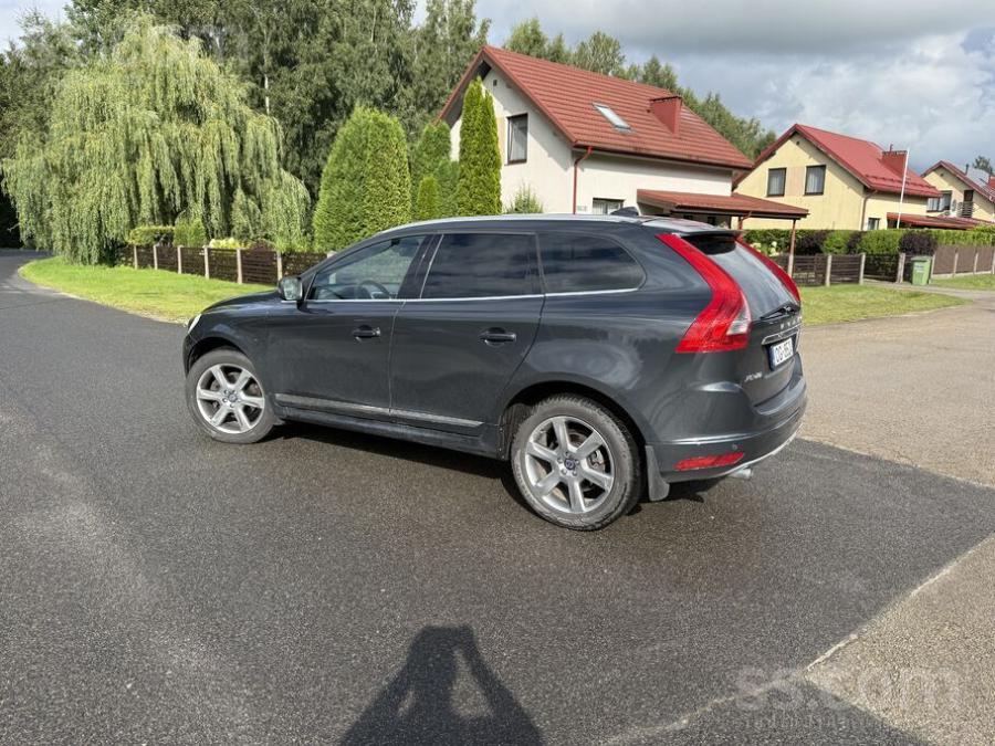 Zaļš Volvo XC60 2013 Rīga, ar dzinēja tilpumu 2.00 L un nobraukumu 285 tūkst. km par 12350 €, foto 4 vietnē AUTOMOTO.COM.LV