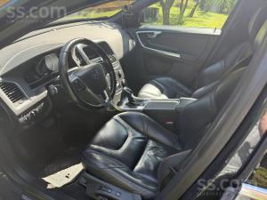 Zaļš Volvo XC60 2013 Rīga, ar dzinēja tilpumu 2.00 L un nobraukumu 285 tūkst. km par 12350 €, foto 6 vietnē AUTOMOTO.COM.LV