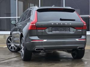 Green Volvo XC60 2017 in Vilnius, with an engine capacity of 1.97 L and mileage of 159 thousand km for 23600 €, photo 8 on AUTOMOTO.COM.LV
