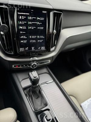 Zaļš Volvo XC60 2017 Rīga, ar dzinēja tilpumu 2.00 L un nobraukumu 189 tūkst. km par 17500 €, foto 7 vietnē AUTOMOTO.COM.LV