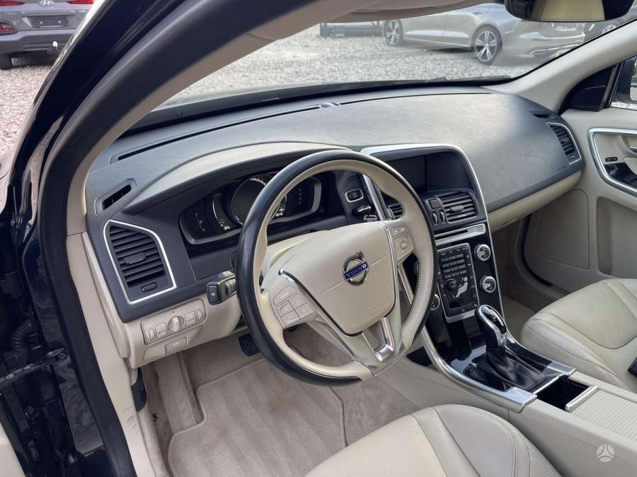 Zaļš Volvo XC60 2017 Kauņa, ar dzinēja tilpumu 1.97 L un nobraukumu 210 tūkst. km par 10700 €, foto 16 vietnē AUTOMOTO.COM.LV