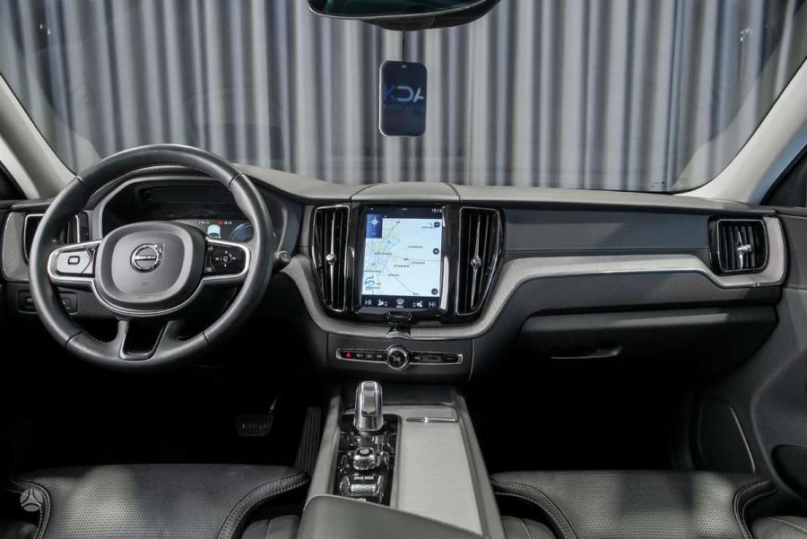 Zaļš Volvo XC60 2018 Marijampole, ar dzinēja tilpumu 1.97 L un nobraukumu 282 tūkst. km par 21450 €, foto 16 vietnē AUTOMOTO.COM.LV