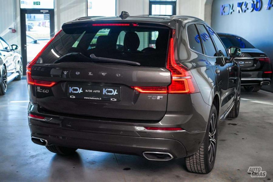 Zaļš Volvo XC60 2018 Marijampole, ar dzinēja tilpumu 2.00 L un nobraukumu 282 tūkst. km par 19250 €, foto 13 vietnē AUTOMOTO.COM.LV