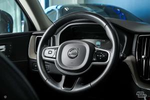 Zaļš Volvo XC60 2018 Marijampole, ar dzinēja tilpumu 2.00 L un nobraukumu 282 tūkst. km par 19250 €, foto 19 vietnē AUTOMOTO.COM.LV