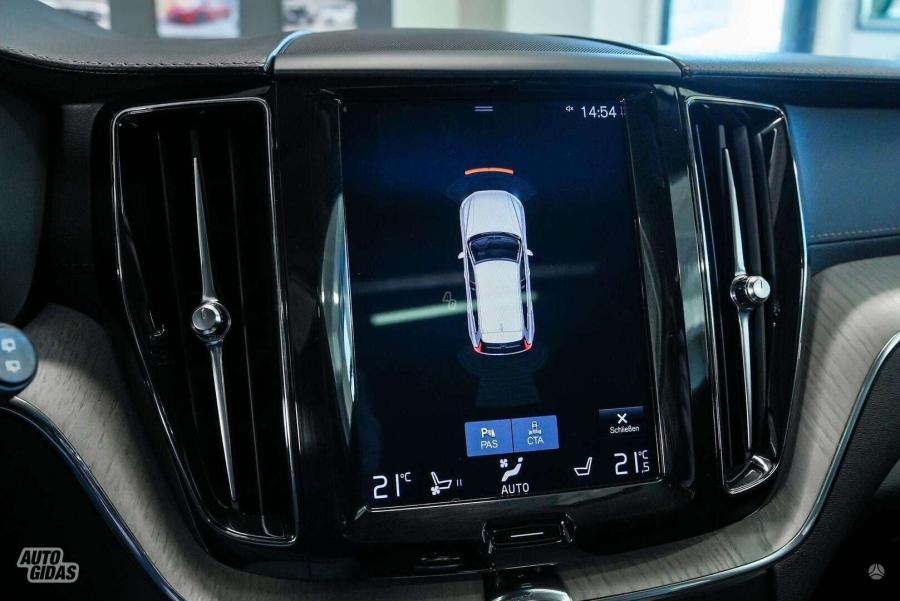 Zaļš Volvo XC60 2018 Marijampole, ar dzinēja tilpumu 2.00 L un nobraukumu 282 tūkst. km par 19250 €, foto 20 vietnē AUTOMOTO.COM.LV