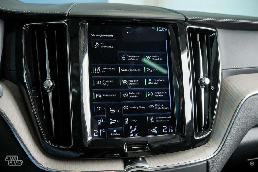 Zaļš Volvo XC60 2018 Marijampole, ar dzinēja tilpumu 2.00 L un nobraukumu 282 tūkst. km par 19250 €, foto 21 vietnē AUTOMOTO.COM.LV