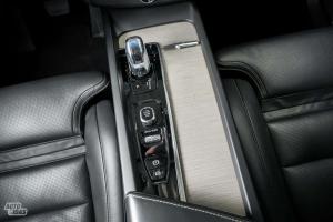 Zaļš Volvo XC60 2018 Marijampole, ar dzinēja tilpumu 2.00 L un nobraukumu 282 tūkst. km par 19250 €, foto 23 vietnē AUTOMOTO.COM.LV