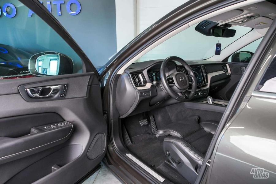 Zaļš Volvo XC60 2018 Marijampole, ar dzinēja tilpumu 2.00 L un nobraukumu 282 tūkst. km par 19250 €, foto 25 vietnē AUTOMOTO.COM.LV