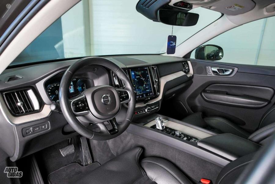Zaļš Volvo XC60 2018 Marijampole, ar dzinēja tilpumu 2.00 L un nobraukumu 282 tūkst. km par 19250 €, foto 27 vietnē AUTOMOTO.COM.LV