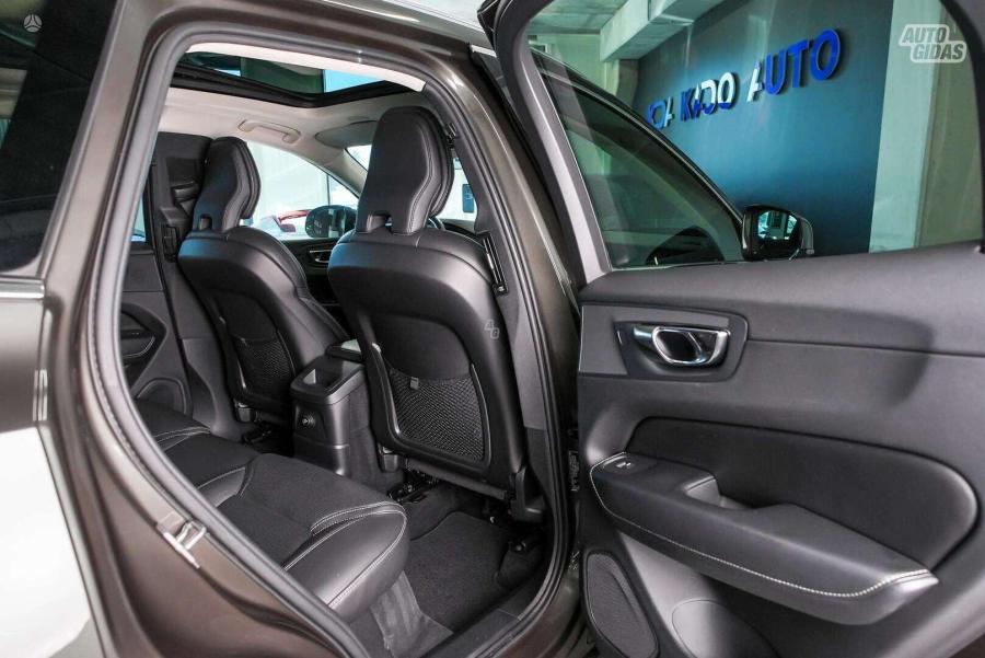 Zaļš Volvo XC60 2018 Marijampole, ar dzinēja tilpumu 2.00 L un nobraukumu 282 tūkst. km par 19250 €, foto 34 vietnē AUTOMOTO.COM.LV