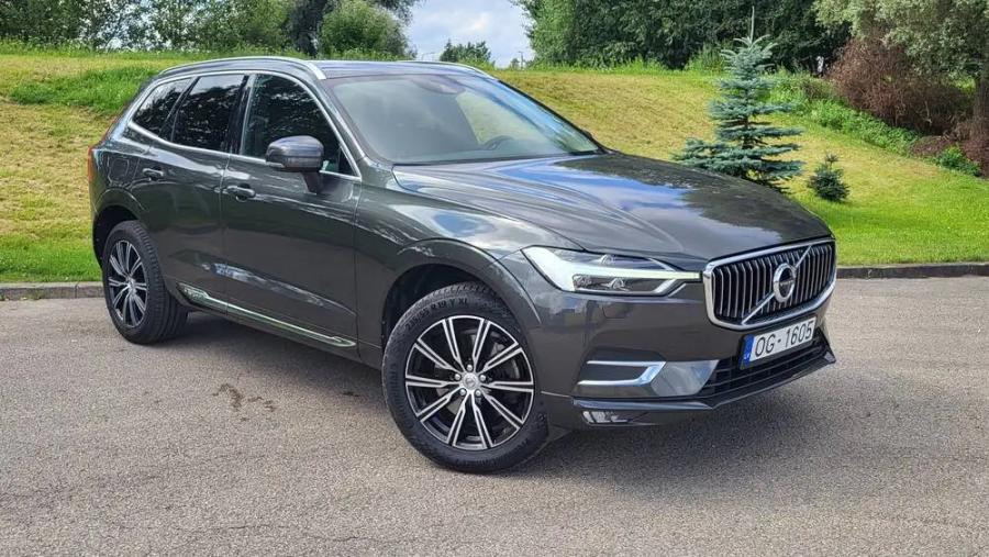 Green Volvo XC60 2018 in Riga, with an engine capacity of 2.00 L and mileage of 233 thousand km for 19500 €, photo 1 on AUTOMOTO.COM.LV