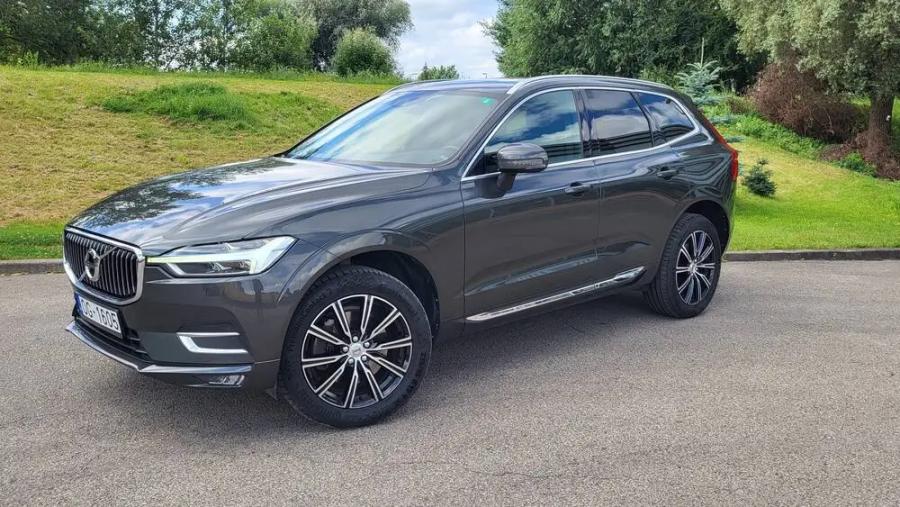 Green Volvo XC60 2018 in Riga, with an engine capacity of 2.00 L and mileage of 233 thousand km for 19500 €, photo 4 on AUTOMOTO.COM.LV