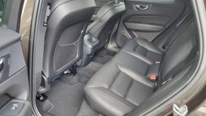 Green Volvo XC60 2018 in Riga, with an engine capacity of 2.00 L and mileage of 233 thousand km for 19500 €, photo 14 on AUTOMOTO.COM.LV