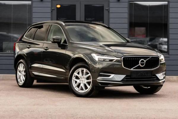 Zaļš Volvo XC60 2018 Jelgava, ar dzinēja tilpumu 2.00 L un nobraukumu 80 tūkst. km par 29950 €, foto 1 vietnē AUTOMOTO.COM.LV