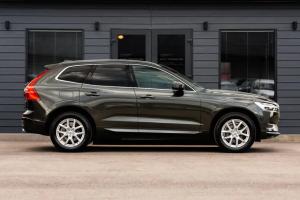 Green Volvo XC60 2018 in Jelgava, with an engine capacity of 2.00 L and mileage of 80 thousand km for 29950 €, photo 7 on AUTOMOTO.COM.LV